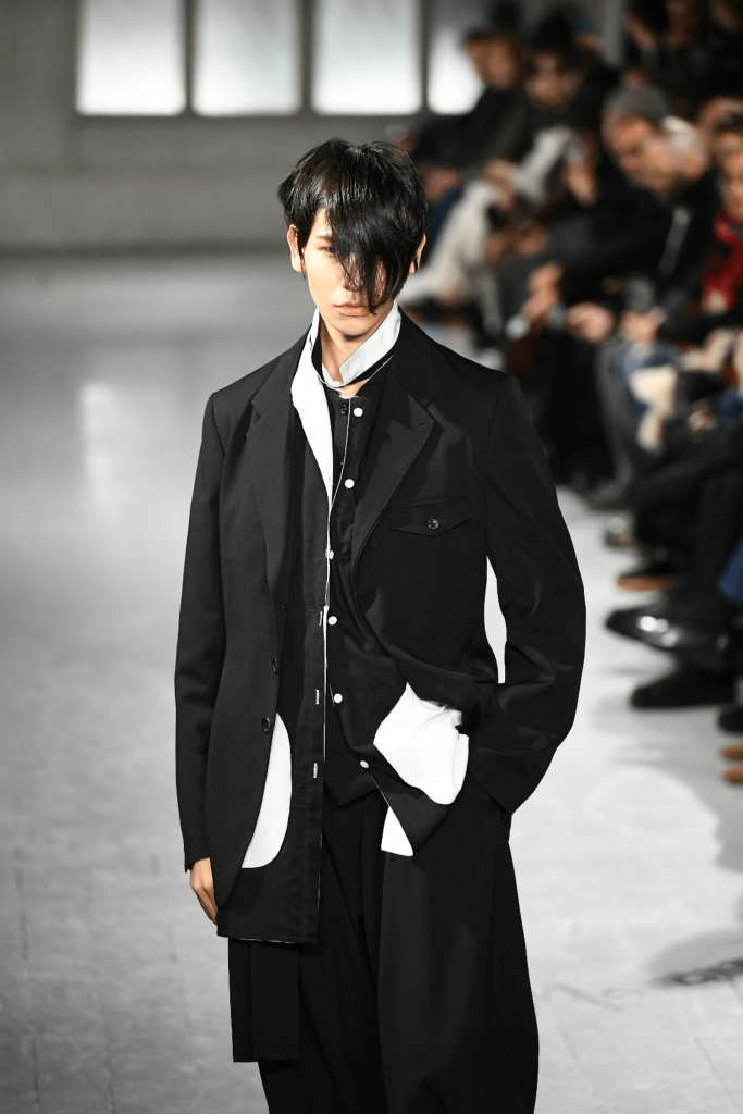 Snow Man Members Raul and Meguro Ren Sighted in Paris; Raul Makes His ...